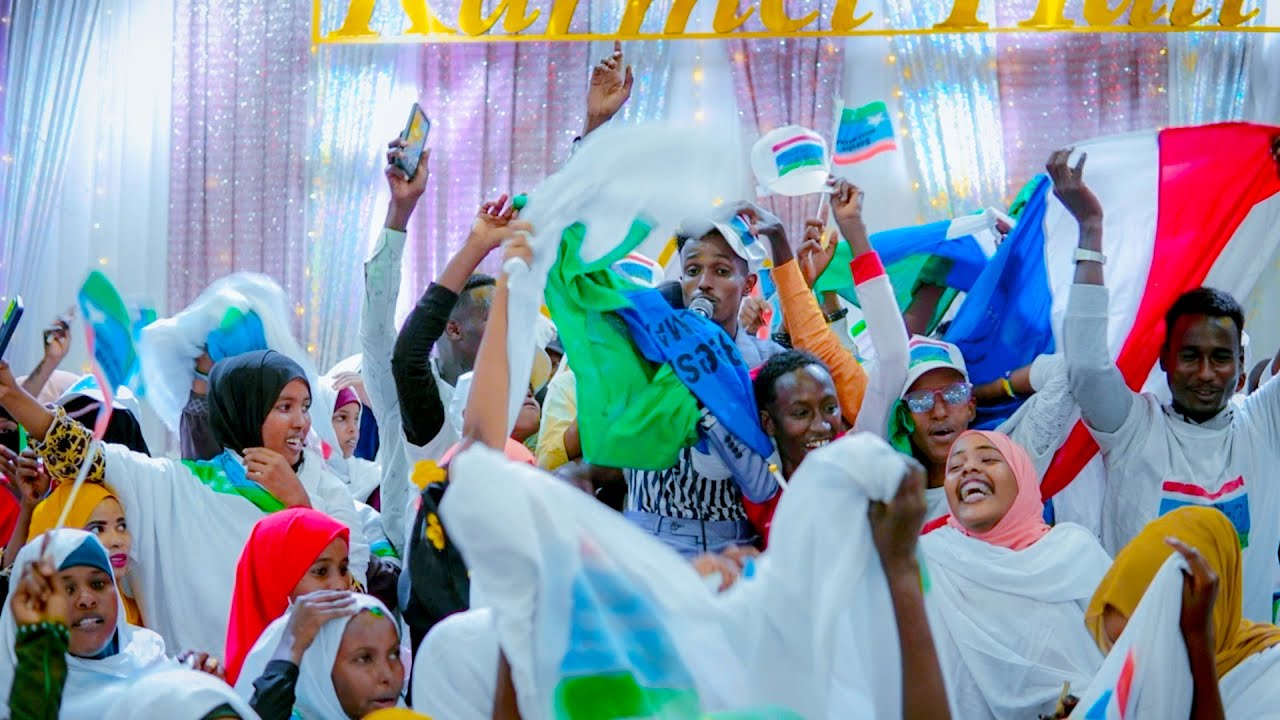 MASLAH ABDI TAHLIIL | CIROOLE MAXAMED | OFFICIAL VIDEO 2023 - YouTube