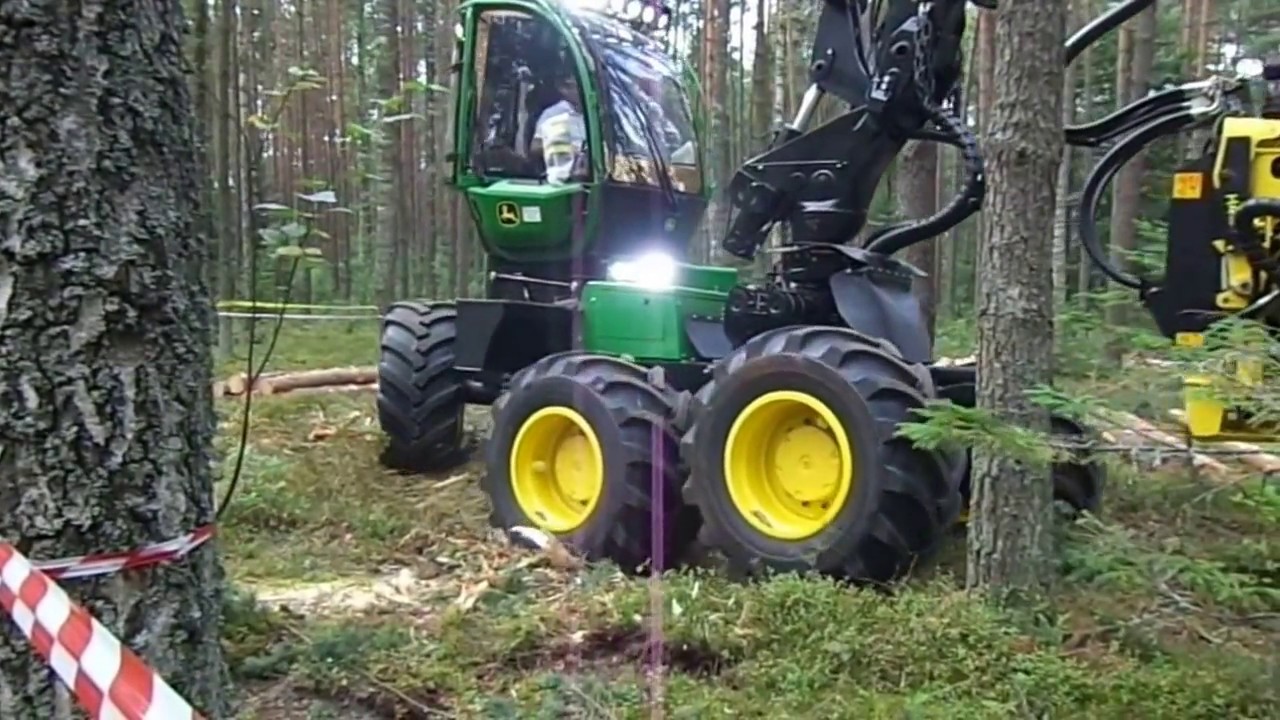 John Deere 1270G harvester. - YouTube
