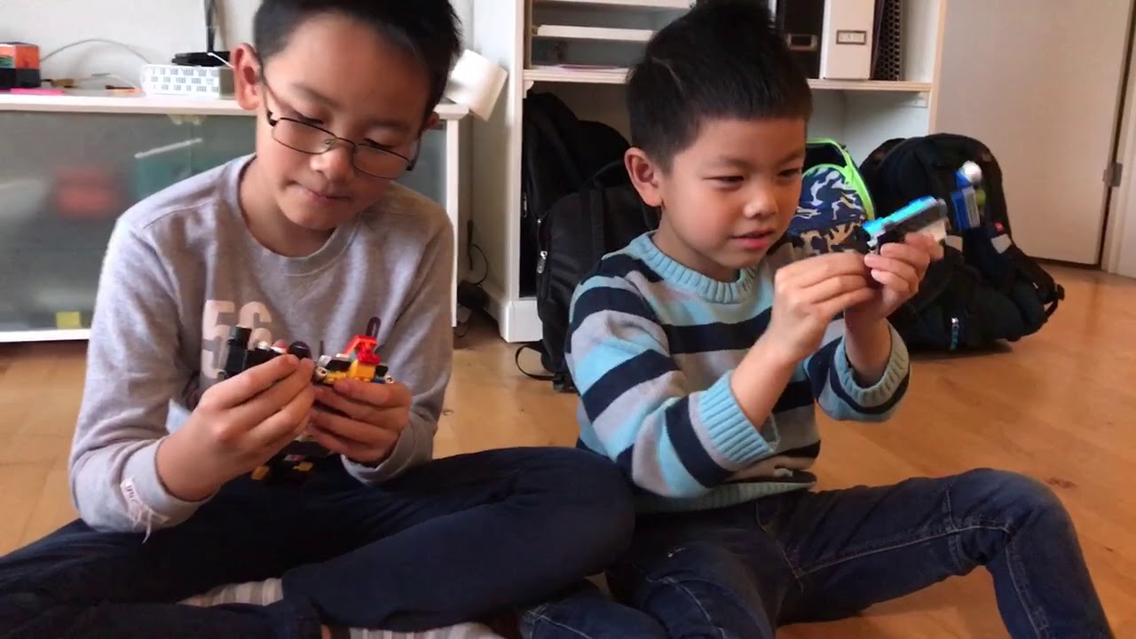 Beebon laver transformers med Lego - YouTube