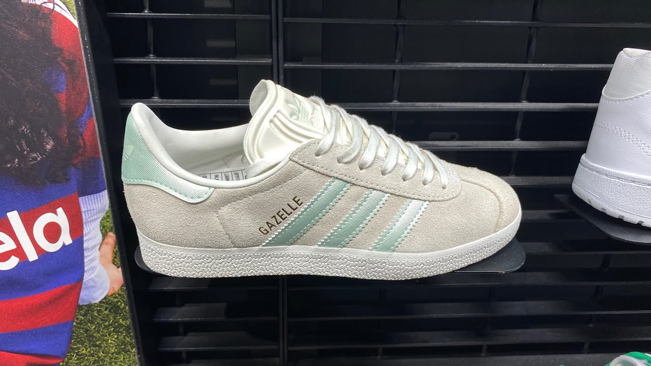 Adidas Gazelle (Off White/Linen Green Metallic/Linen Green) - Style ...