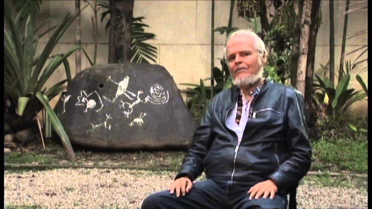 Entrevista con Luis Britto García - Voces y letras de Venezuela - YouTube