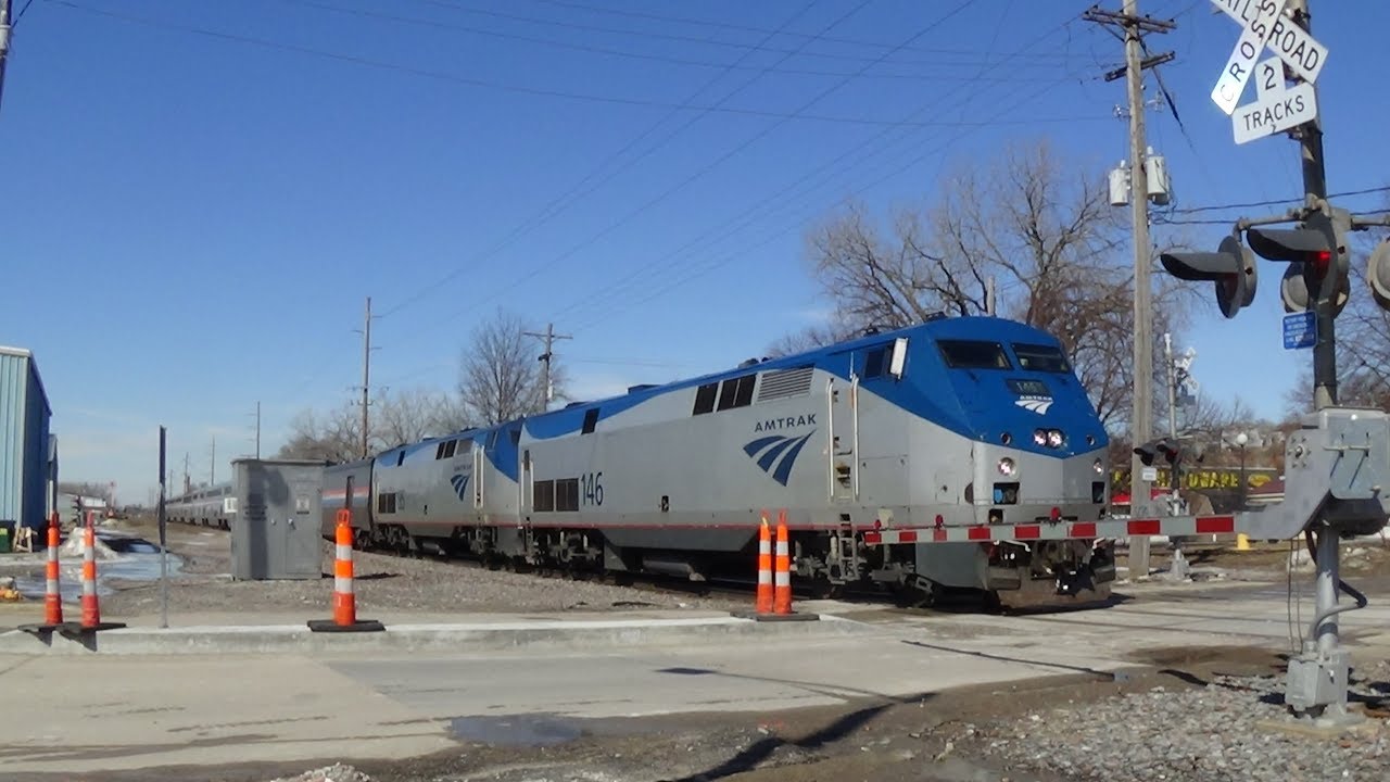Amtrak #6 at Recently-Upgraded Crossing in Ottumwa, Iowa - YouTube