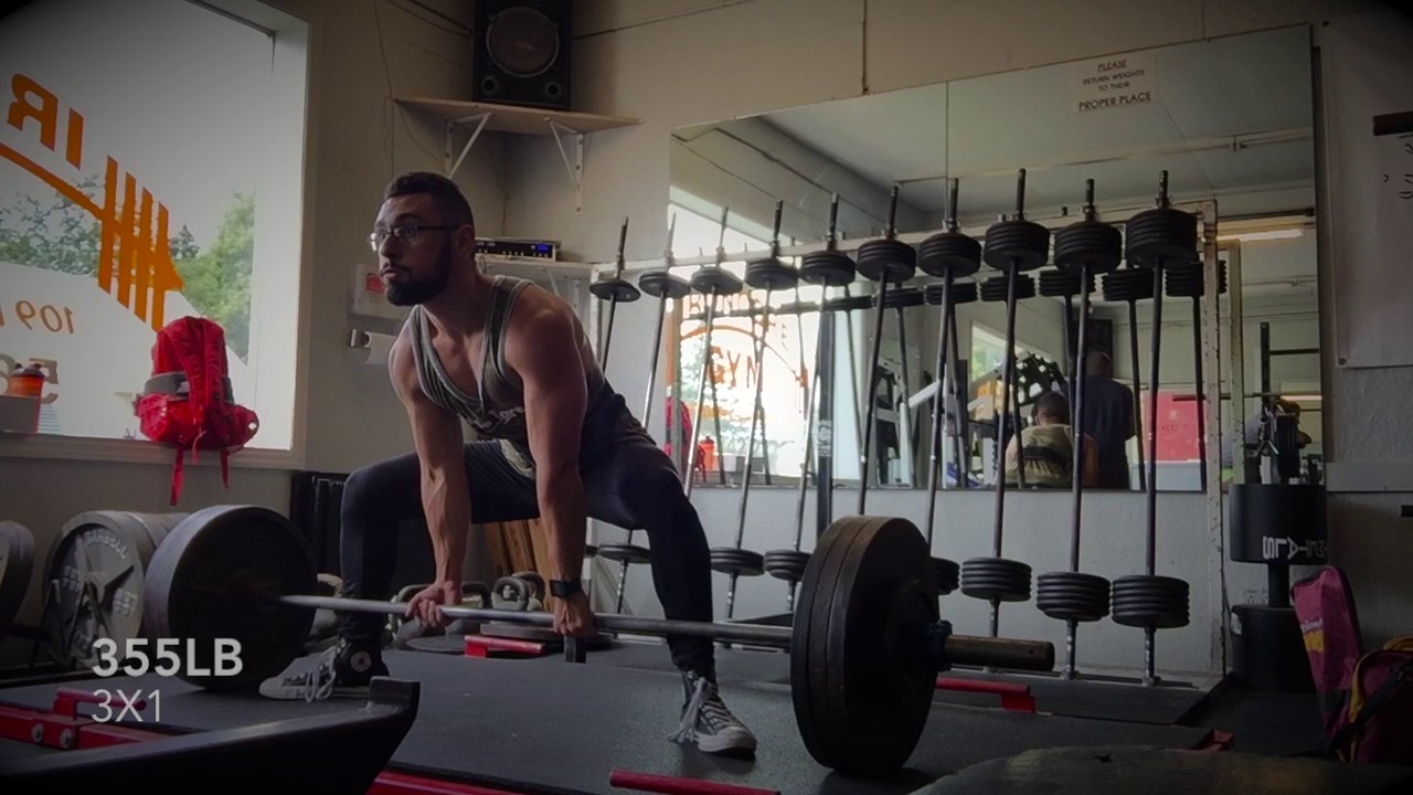 ROAD TO OCTOBER: DEADLIFTS IN ROMAN ATWOOD MERCH - YouTube