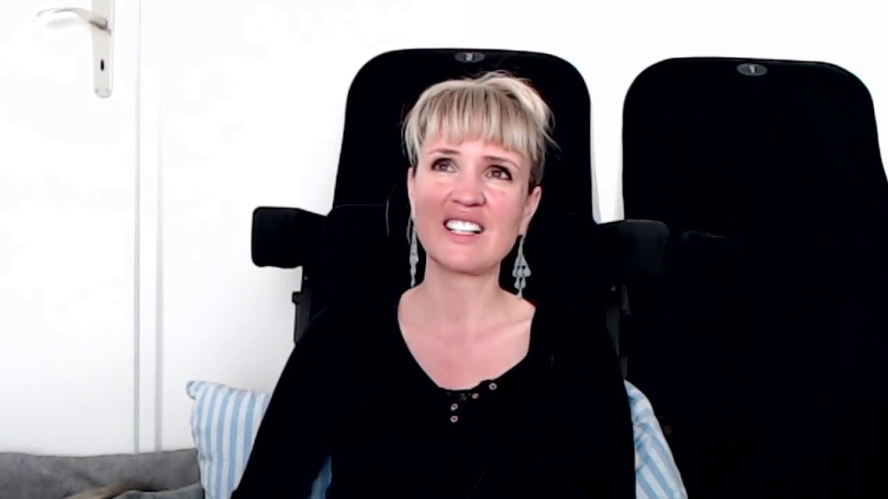 Lisa Cairns - Some form of Paranoia (19/4-20) - YouTube