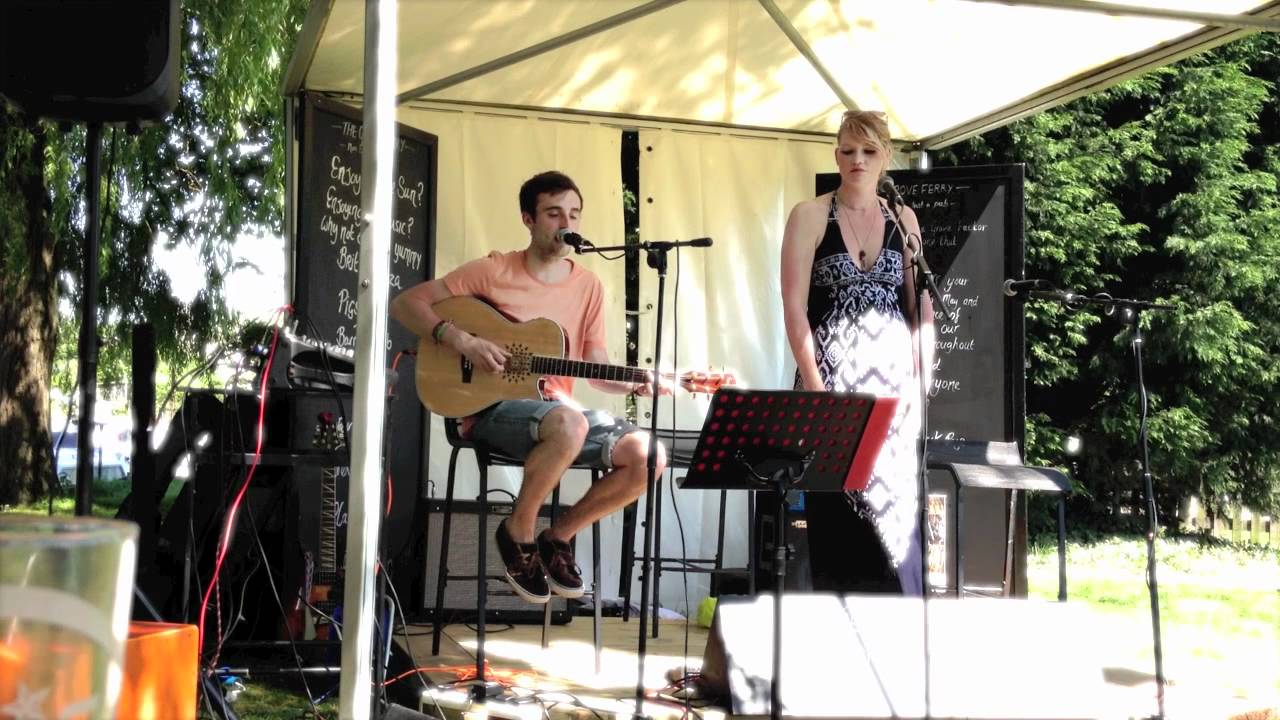 Maddy Harber & Jake Clapson : Hallelujah - YouTube