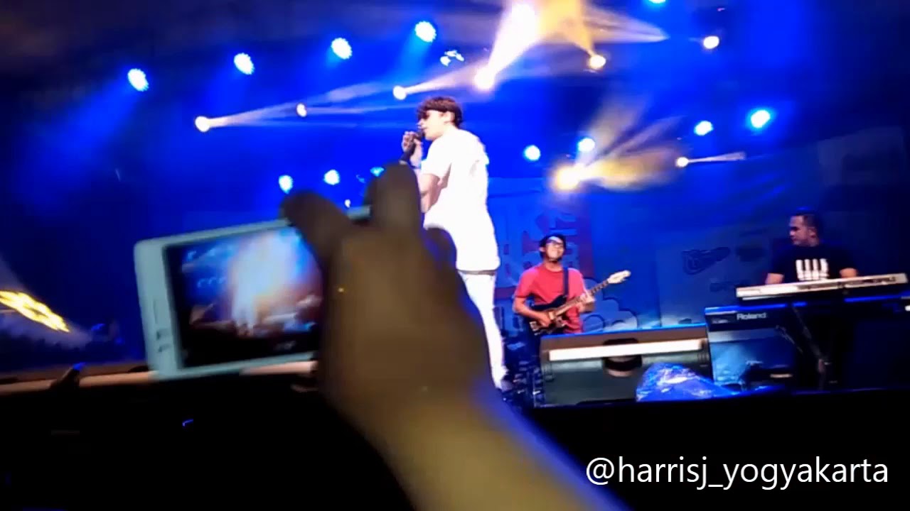 Harris j - Good Life Indonesia Tour (Solo) - YouTube