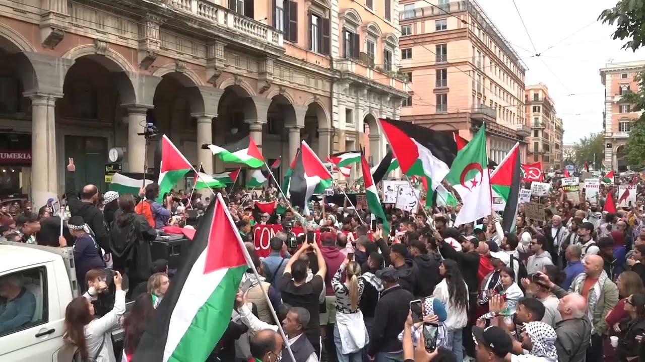Rome protest calling for a stop to the Israel-Hamas war - YouTube