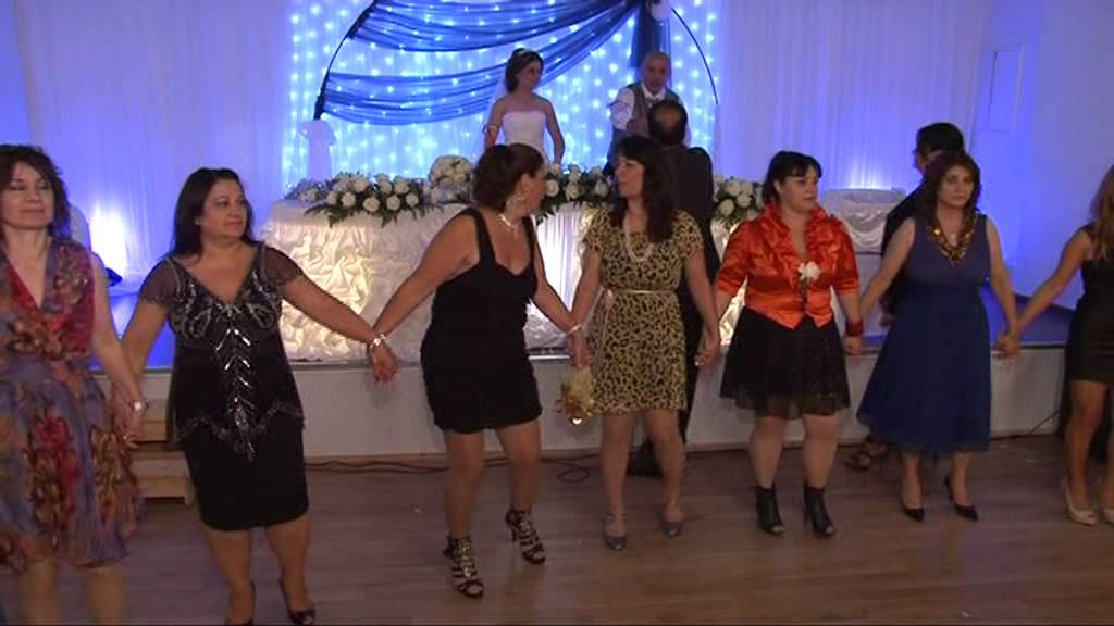 Assyrian Wedding chobe dance - YouTube