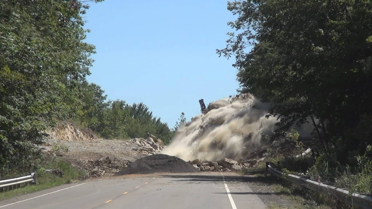 State Route 800 Blasting in Stark County Ohio - YouTube