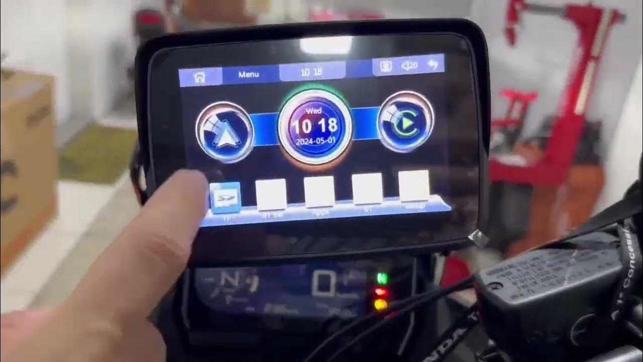EKIY MTC-10 Motorcycle Navigation Wireless CarPlay 5inch Display - YouTube