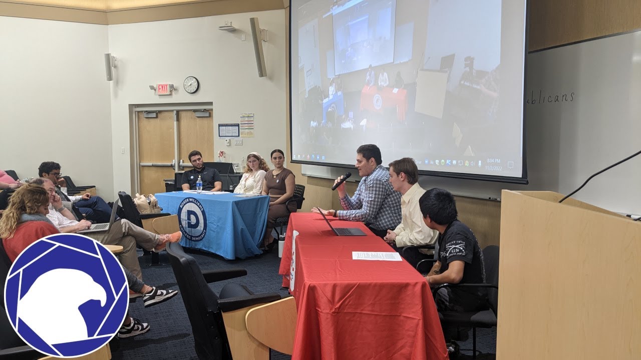 College Republicans debate College Democrats at Roger Williams ...