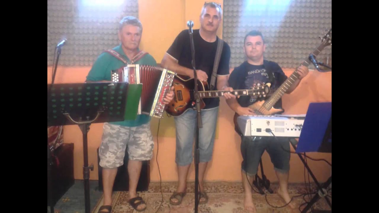 TRIO MODRI VAL Čebelar - YouTube