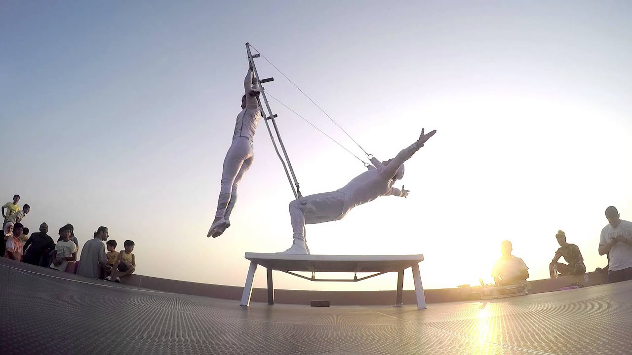 Acro square Balance Show - YouTube