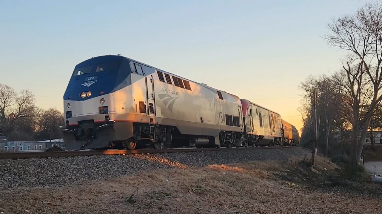 Late Amtrak 19 Crescent in Greenville, SC at sunrise. - YouTube