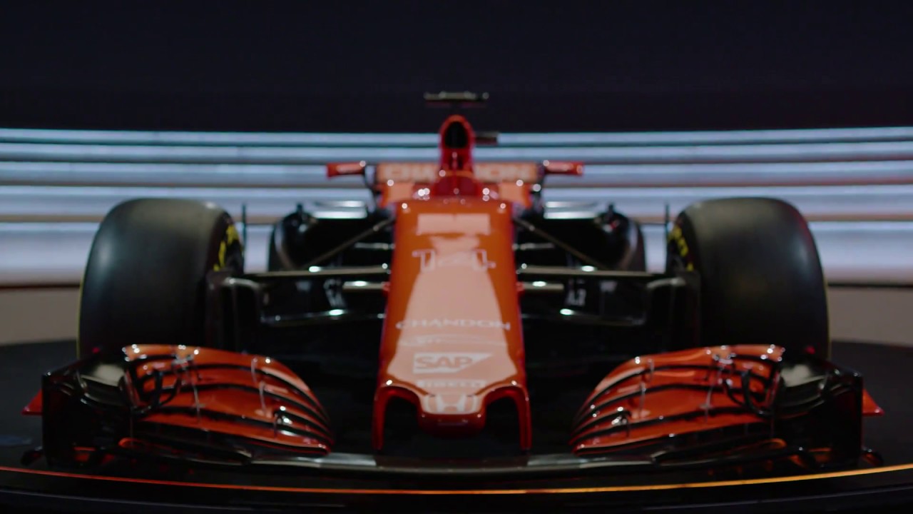 Up close with the McLaren-Honda MCL32 - YouTube