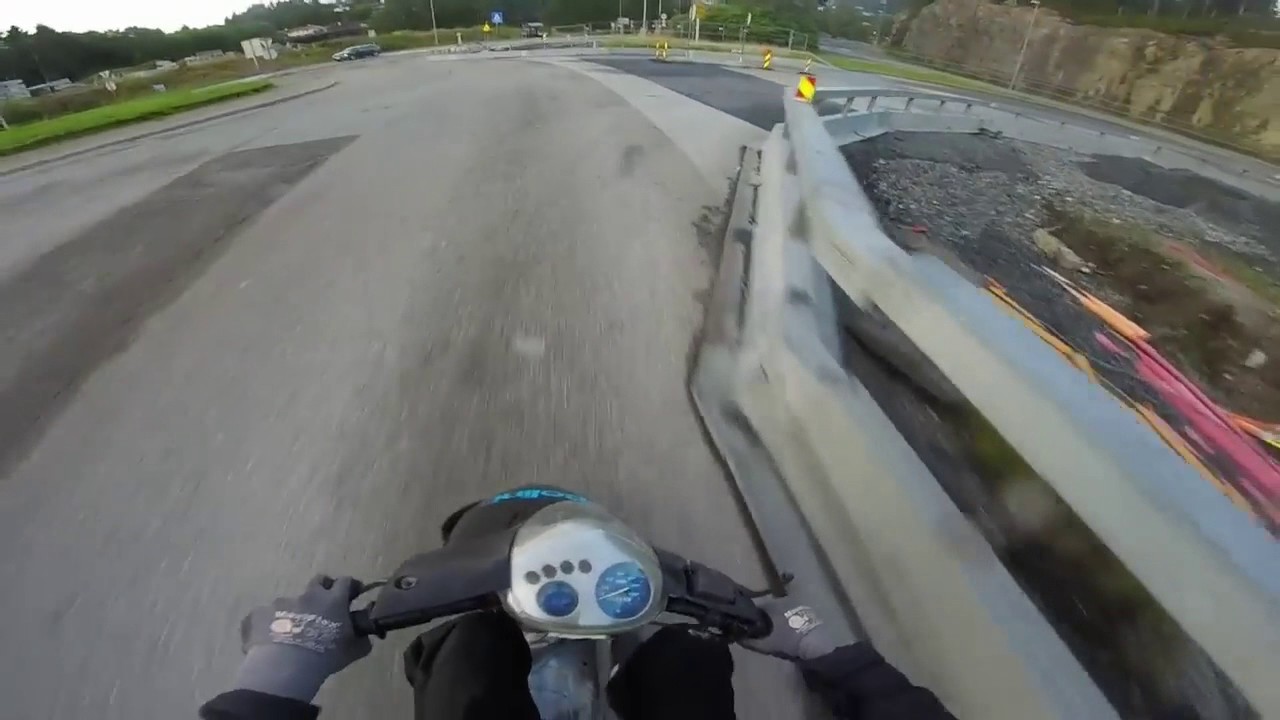 THIS DUDE HAS FUN ESCAPING THE COPS! EPIC POLICE CHASE! EPIC GETAWAY ...