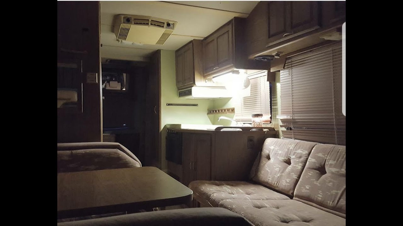 RV 1986 winnebago minnie winnie tour!! (inside) - YouTube