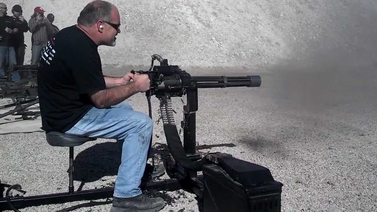 1000 round burst M134 Dillon Mini gun - YouTube