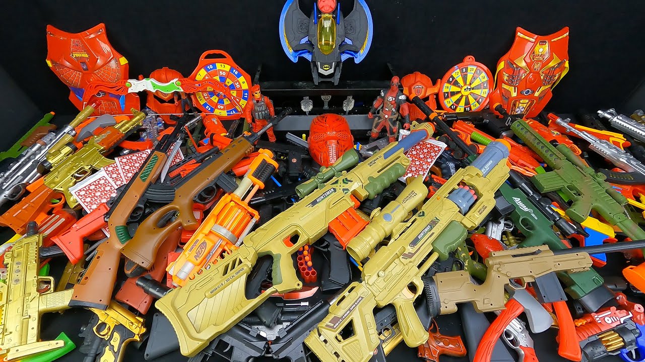 Toy Gun and House Full of Red Equipment, Realistic Guns - Ammunition ...