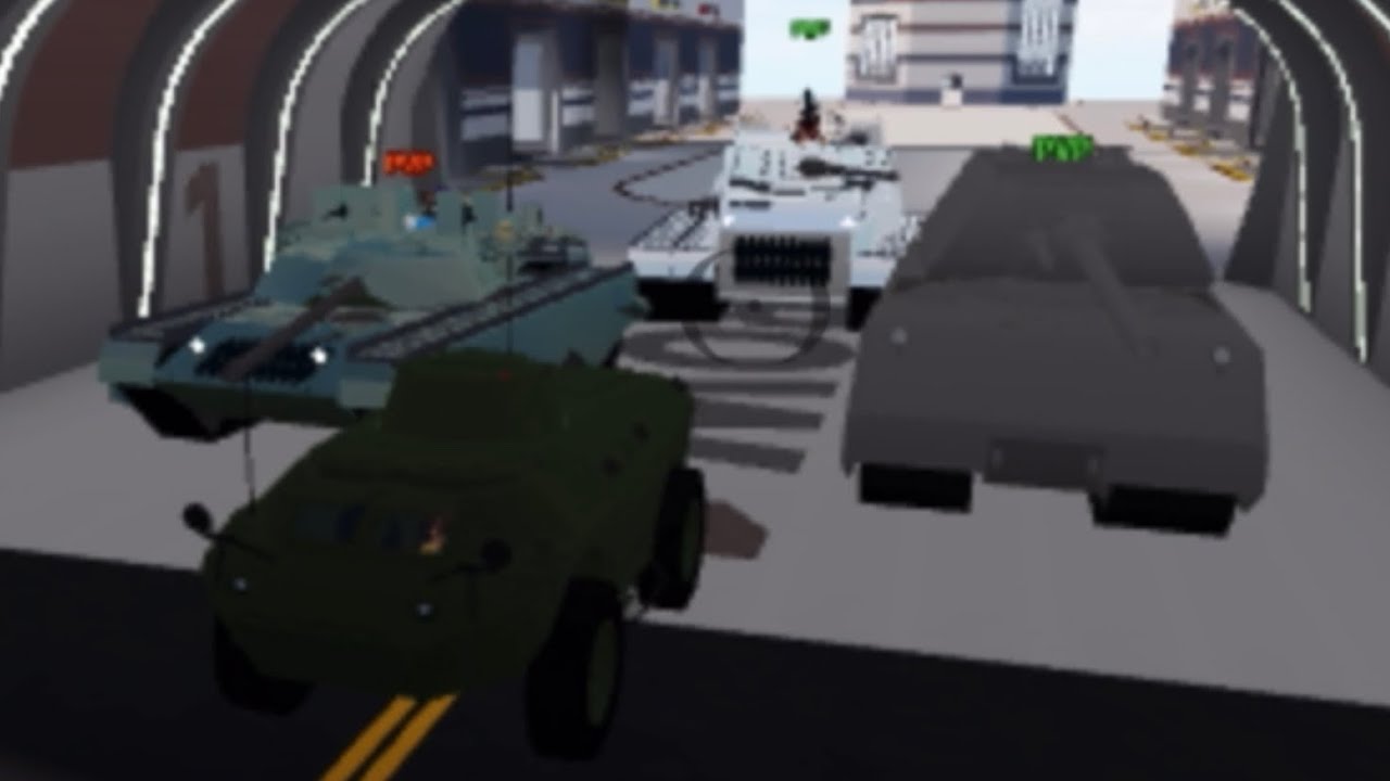 Four Friends Having Fun Driving In Tanks | Roblox Car Crushers 2 - YouTube