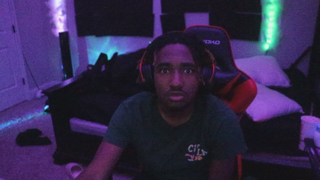 Fastest stream crash ever - YouTube