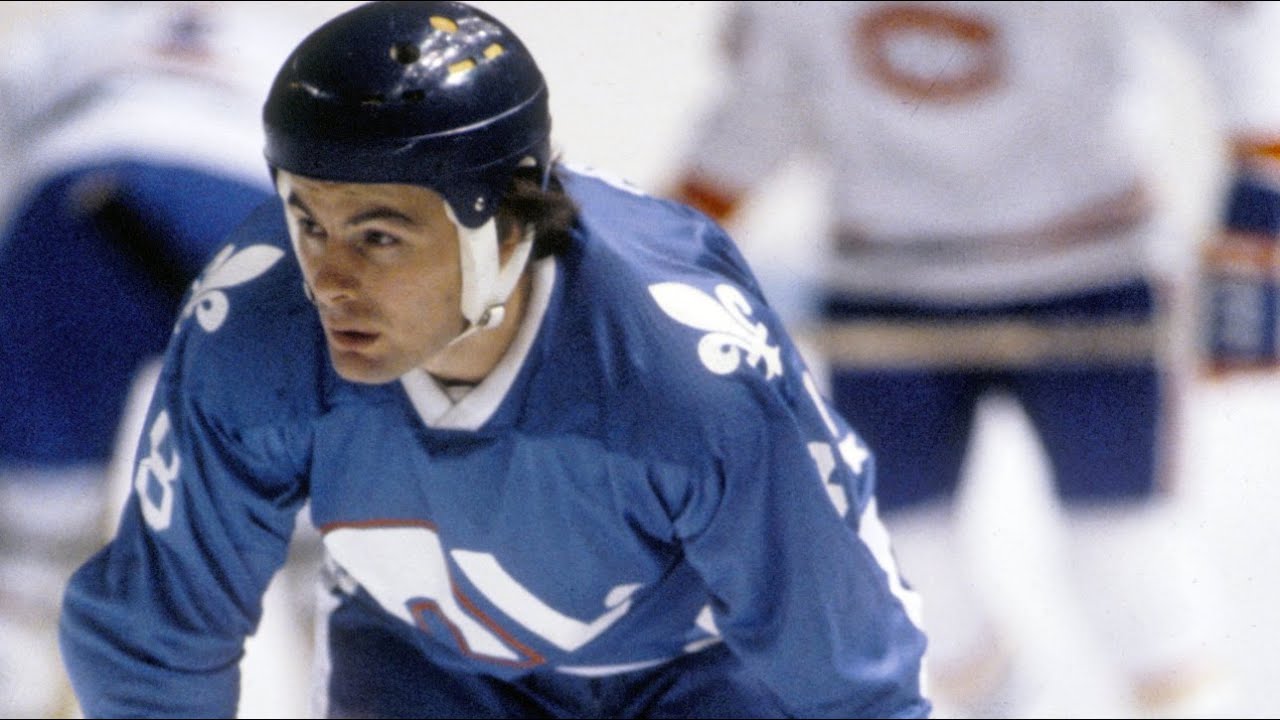 WHA Sees Expansion Team Fold in 75-76 Season - YouTube
