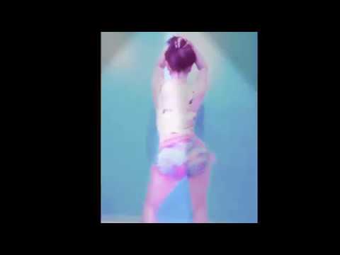 Hot Girl doing sexy dance !!!