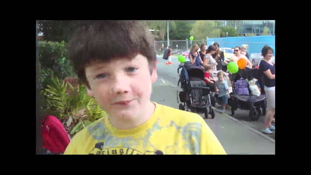 Playgroup Queensland: Festival At RNA Showgrounds, Brisbane - YouTube