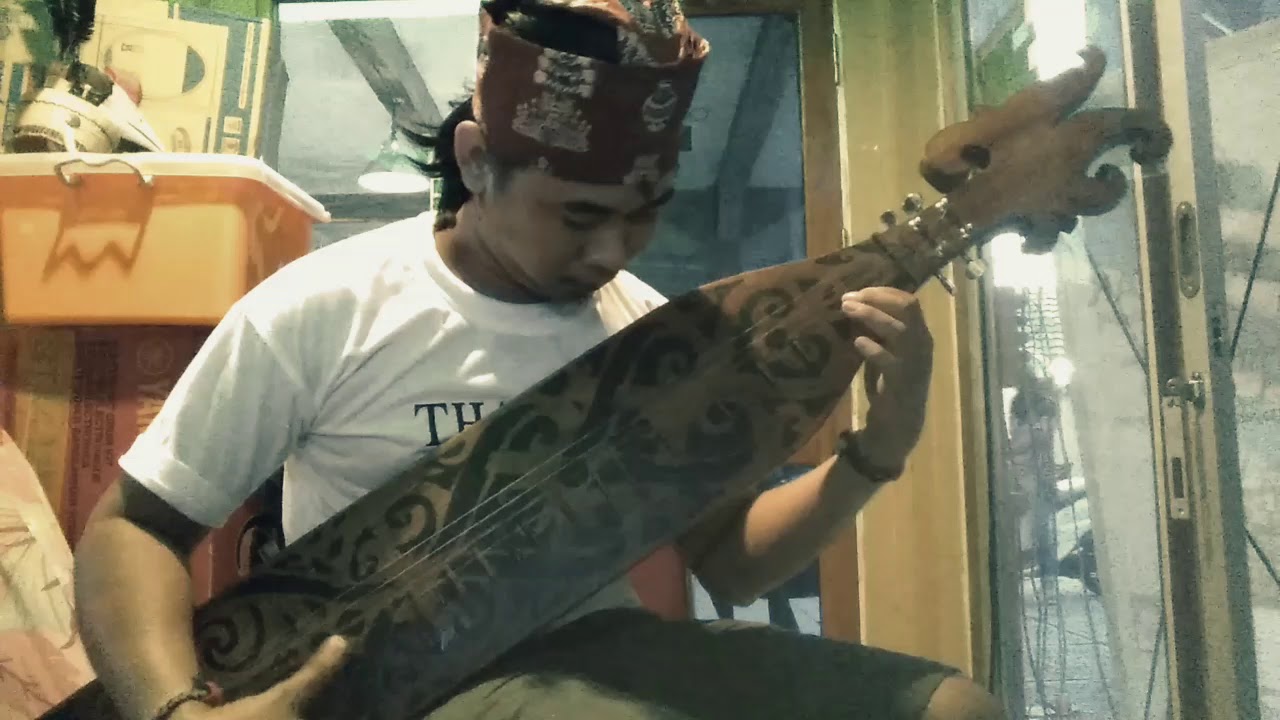 "Sape Instrumental- Bagawe - (Hendry)" - YouTube