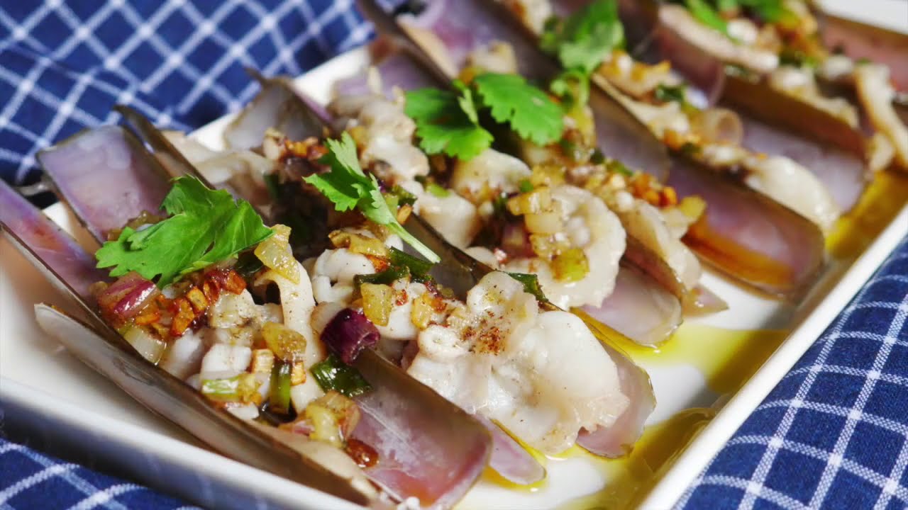 Garlic Butter Bamboo Clam - YouTube