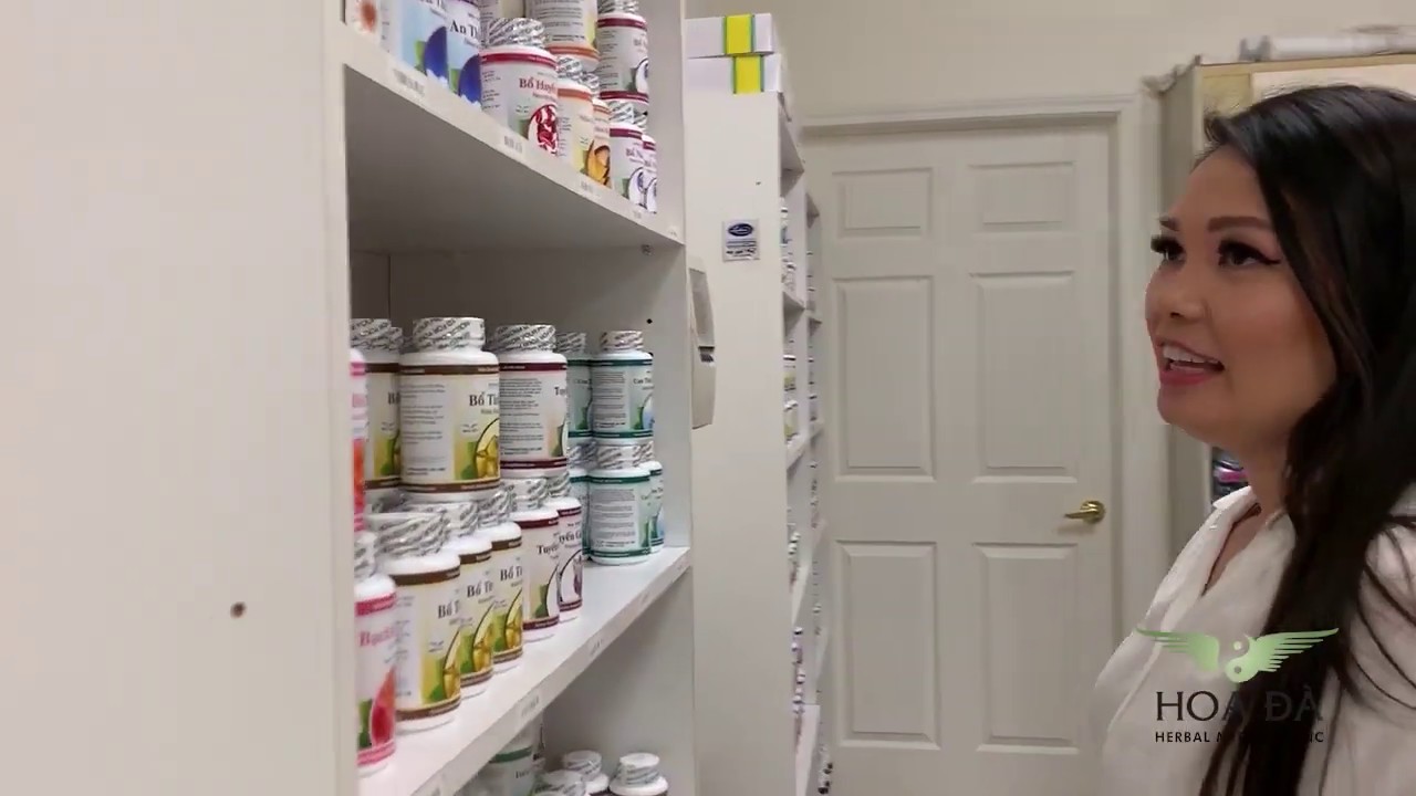 Michelle Dao gives a tour of Hoa Da's best herbal products - YouTube