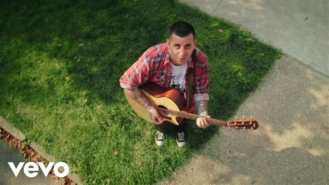 Anthony Raneri - String Me Along - YouTube