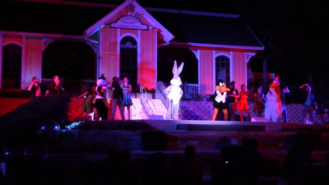 Six Flags Great America Grand Finale Show - YouTube