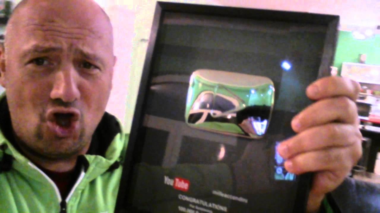 SILVER YOUTUBE PLAY BUTTON youtube rewards Top webstar YOUTUBE PARTNER ...