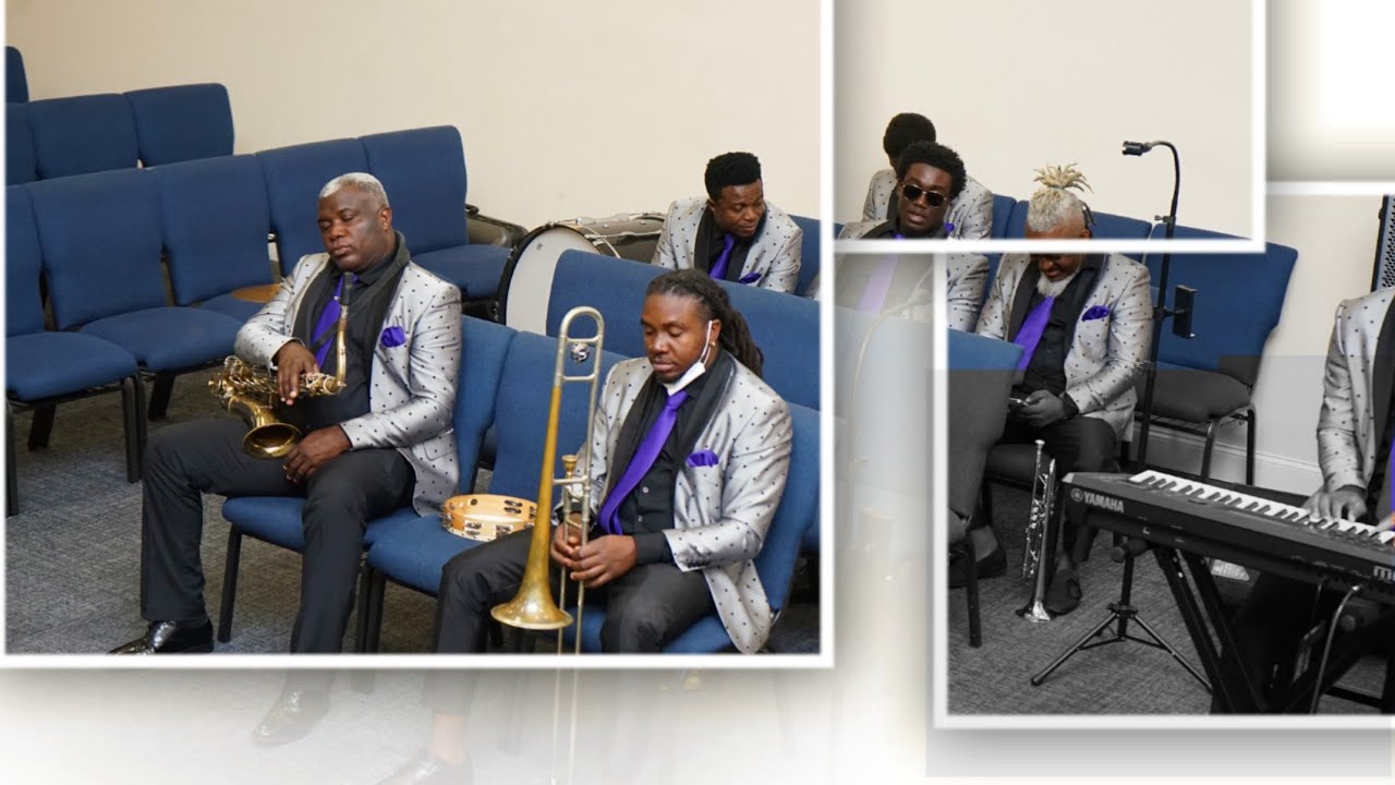 Trumpet Fanfare Sound Effect - YouTube