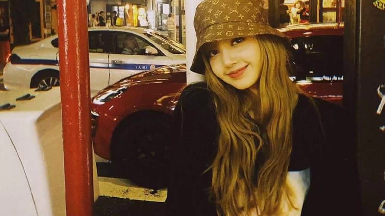 Queen Lisa 1 - YouTube