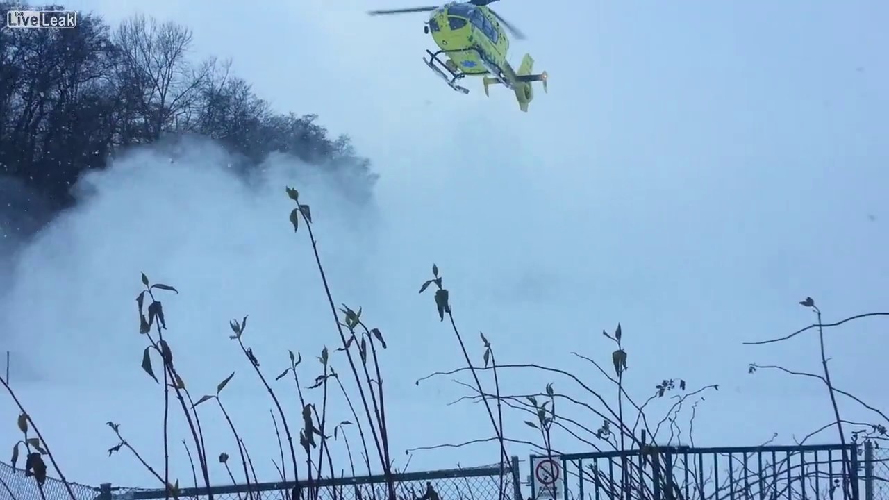 Helicopter whiteout !! - YouTube