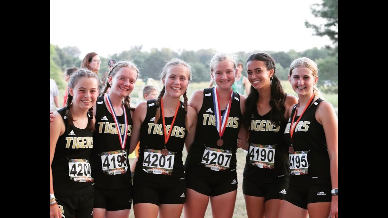 Day in the life of a xc runner l XC RUNNING 2021 - YouTube