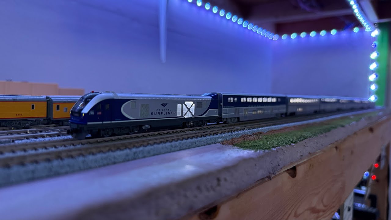 Layout #2, Video #36, Kato's Amtrak Pacific Surfliner 8 car set - YouTube