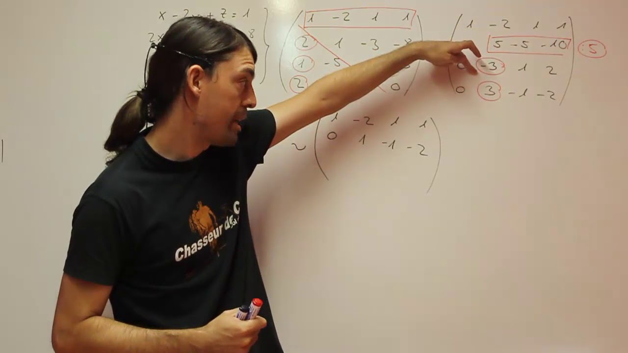 0104 Sistema compatible determinado 4 ecuaciones y 3 incógnitas. Gauss ...