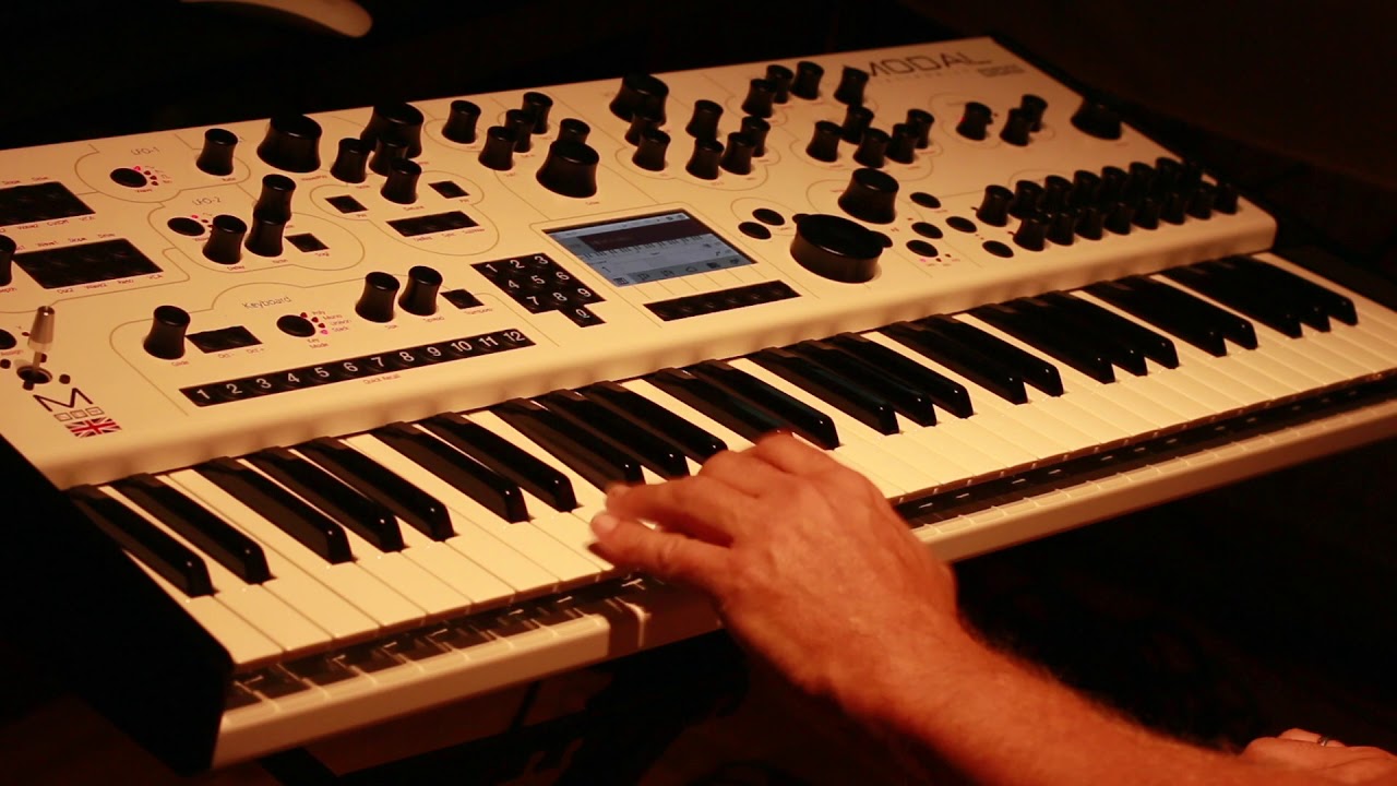 Modal Electronics 002 Sounddemo 2 - YouTube