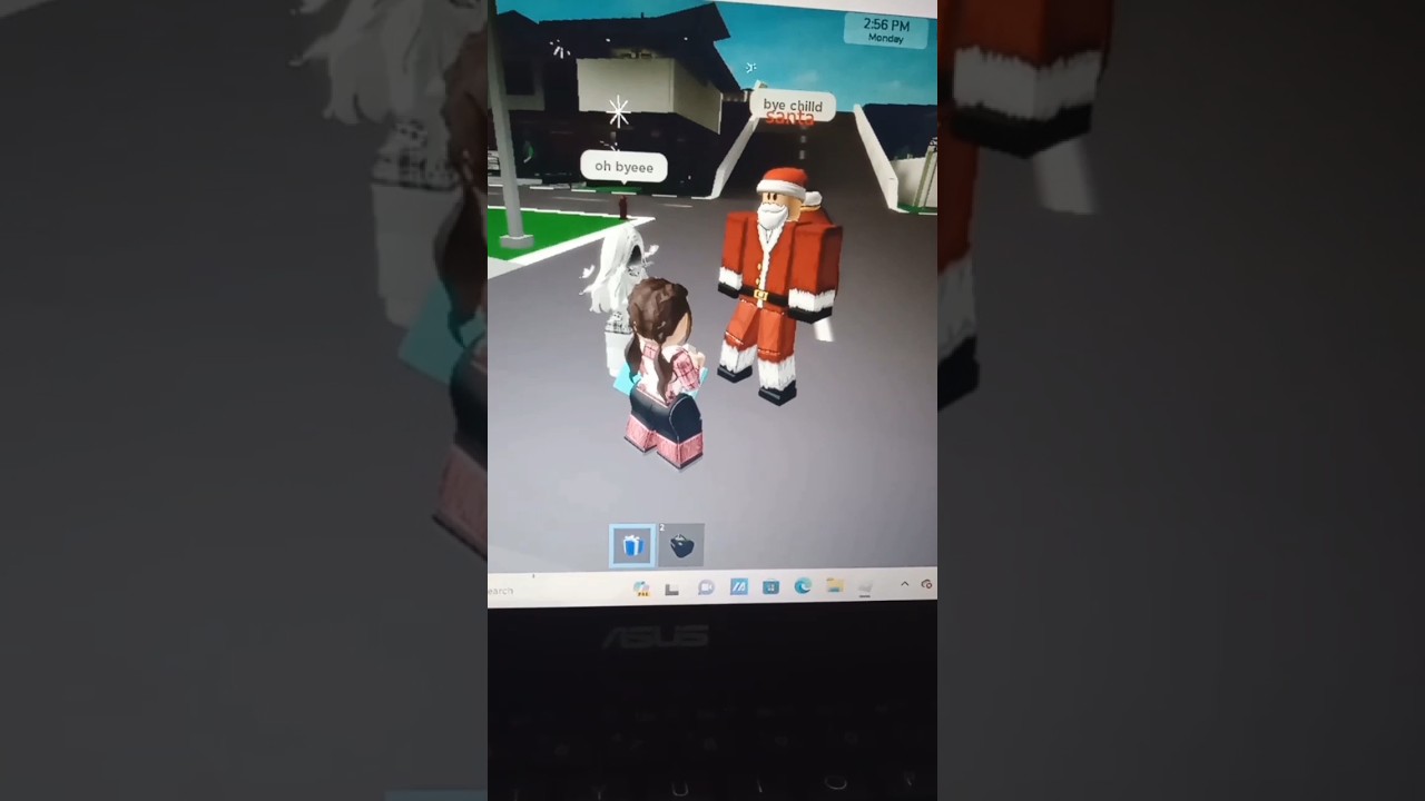 Santa in broken heaven.......and gave Robux 😍😍🤩🤩 ROBLOX 🎮♥️#roblox ...
