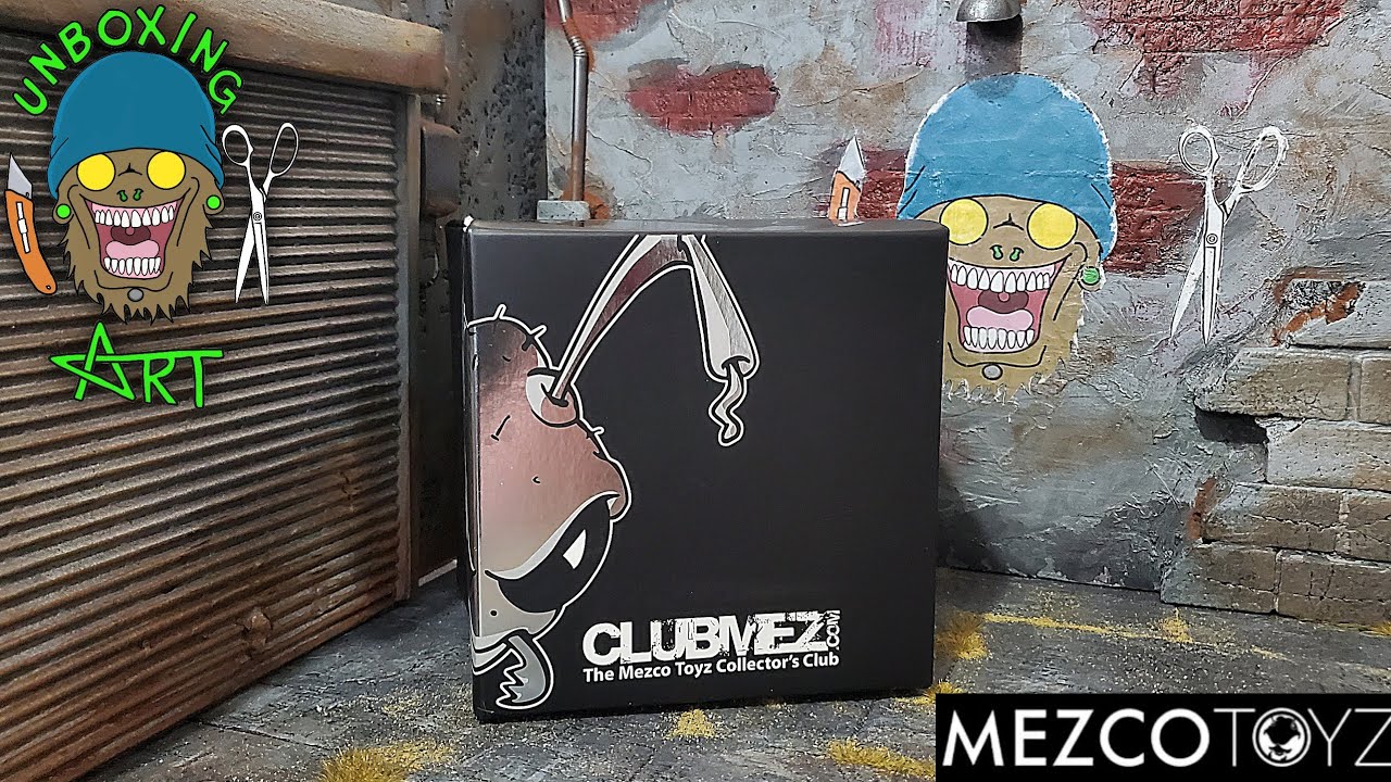 MEZCO Club Mez Box Unboxing and Review - YouTube