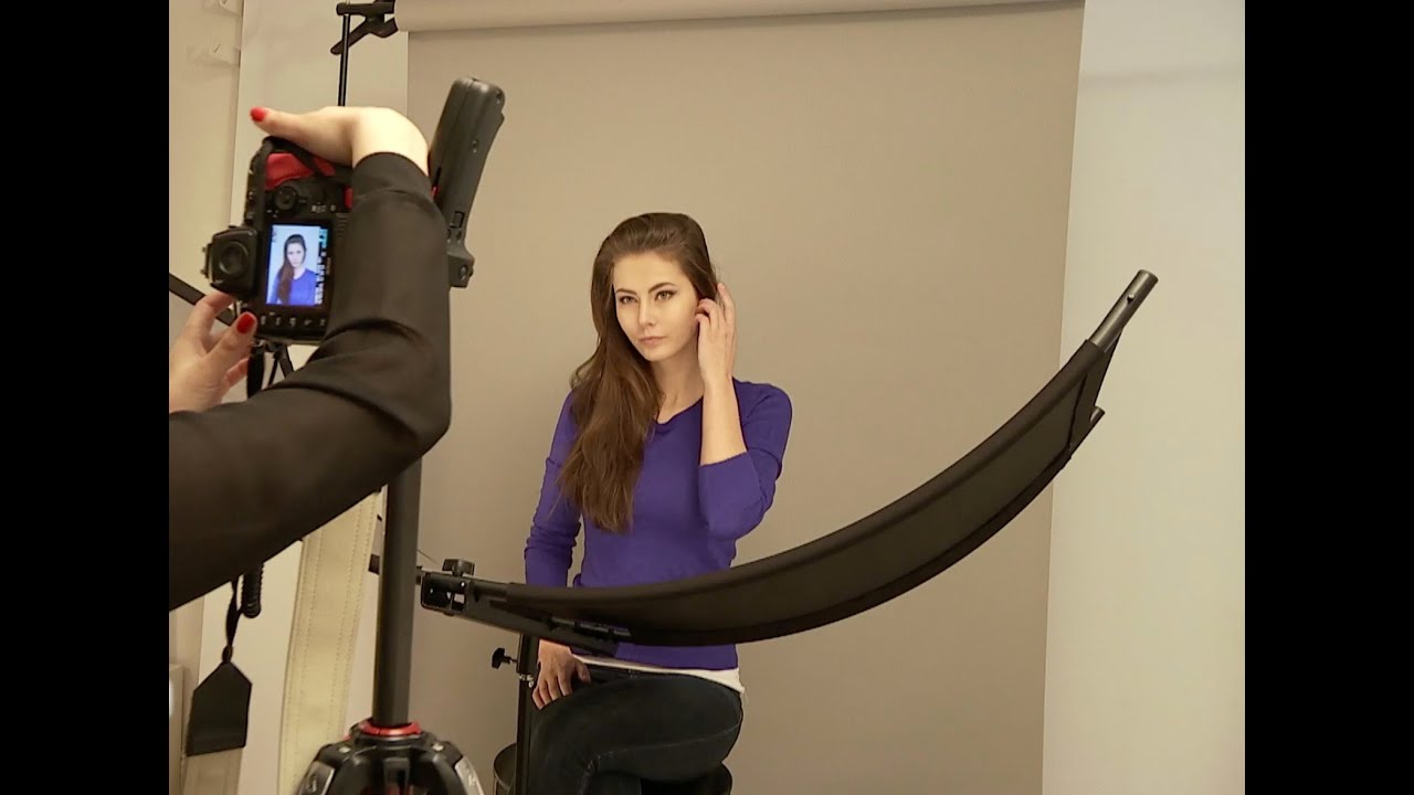 Wescott Eyelighter Reflector: Product Overview: AdoramaTV - YouTube