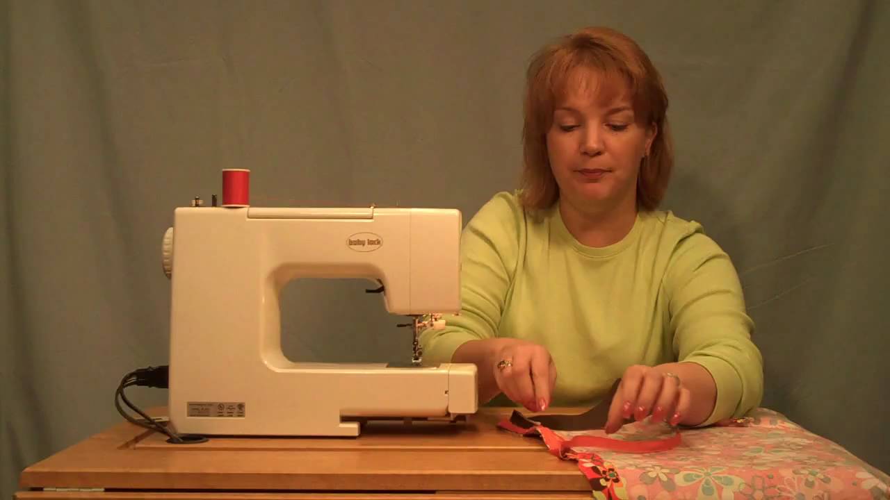 Sewing a Zipper - YouTube
