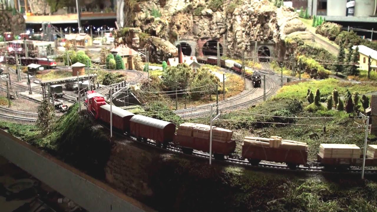 15 ÖBB Züge, alles automatisch, Marklin model train layout - YouTube