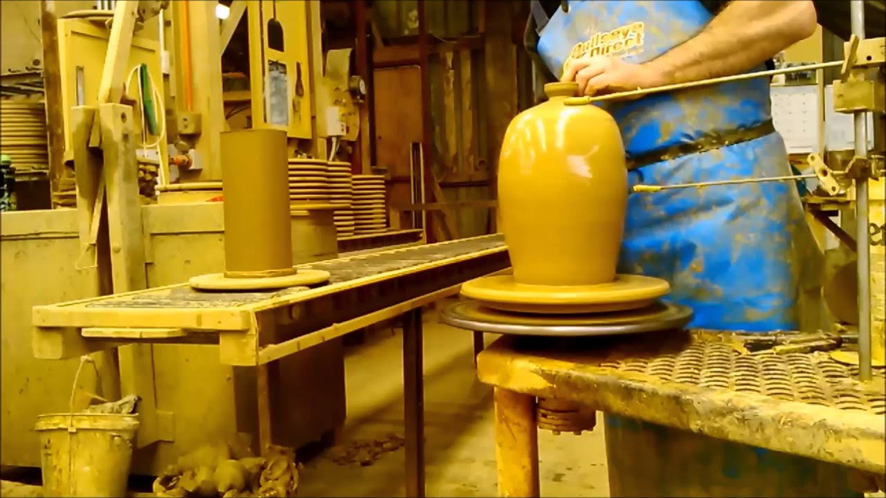 Morris and James Pottery Matakana Ian Foote Chicken Bricks - YouTube