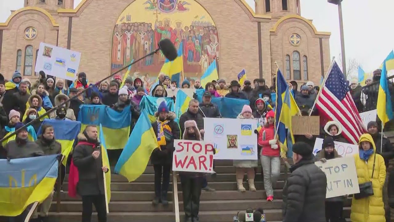Ukrainian community in Chicago rallies behind Ukraine following Russian ...
