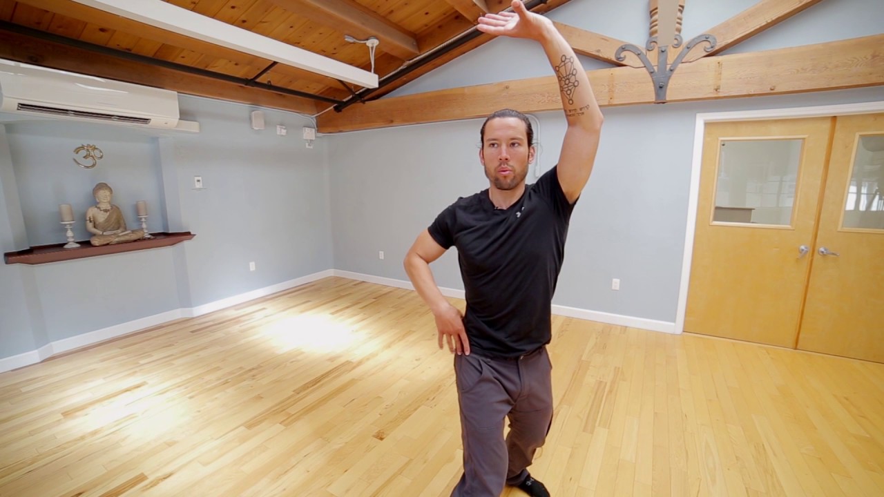 Qi Gong Movement for the Spleen (Earth Element) - YouTube