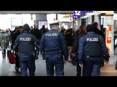 Almanya'da anti terör operasyonu: 13 eve baskın düzenlendi